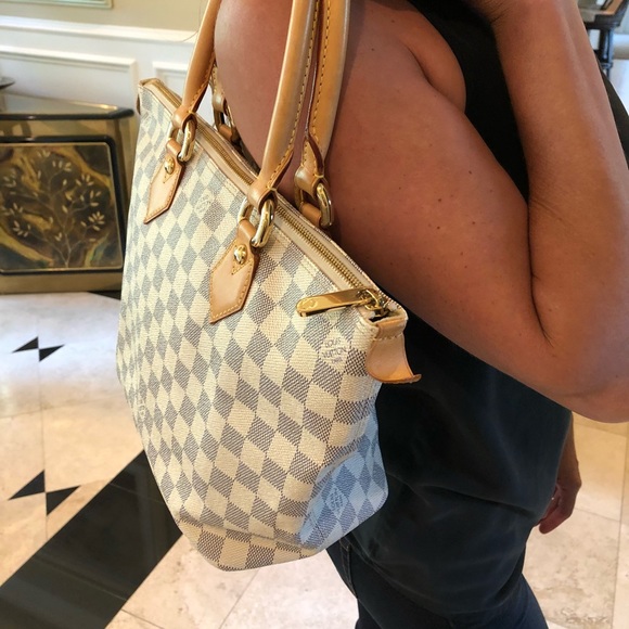 Louis Vuitton White Checkered Small Bag | semashow.com